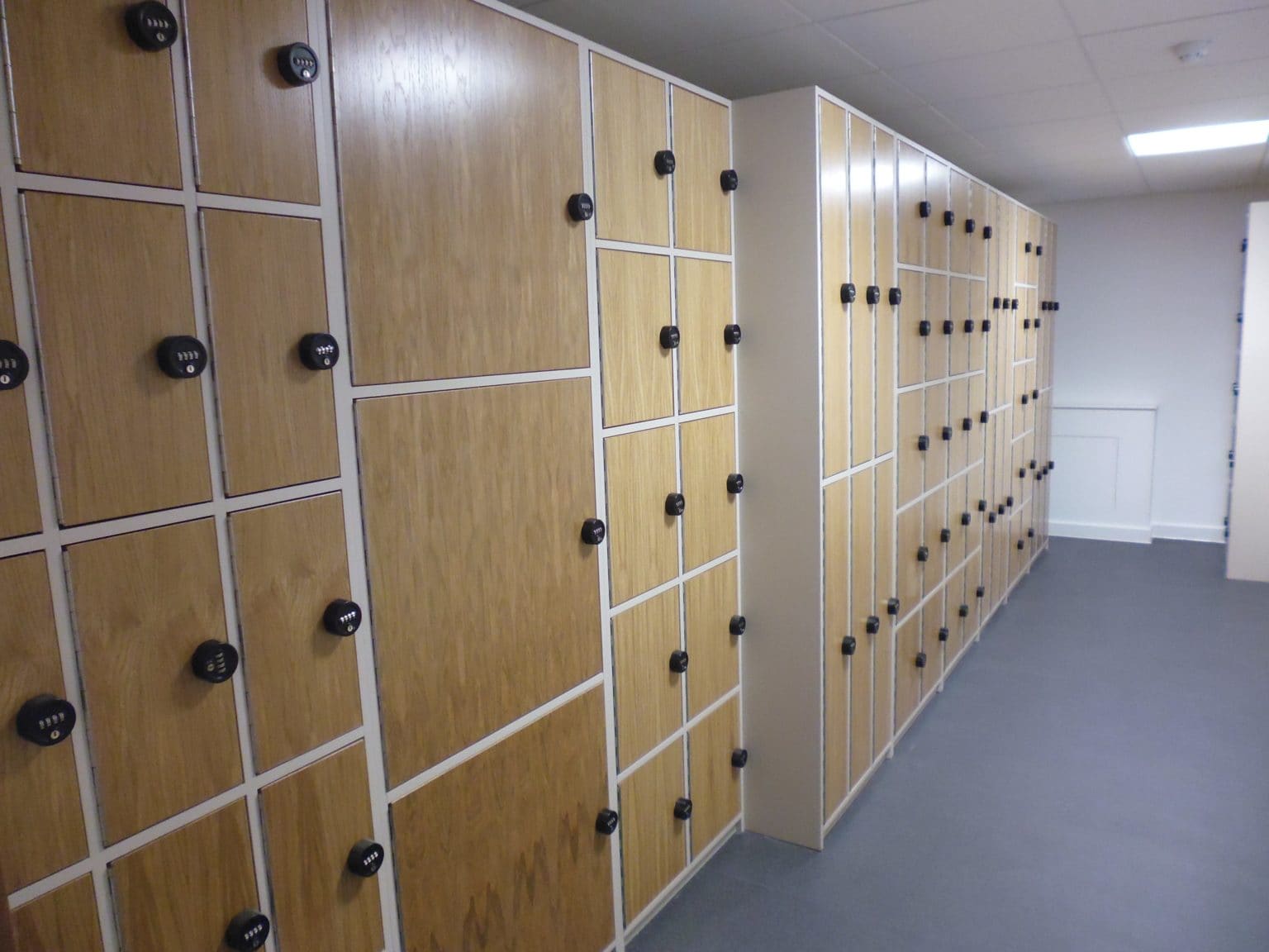 Lockers, Changing Rooms & Benches - Witley Jones