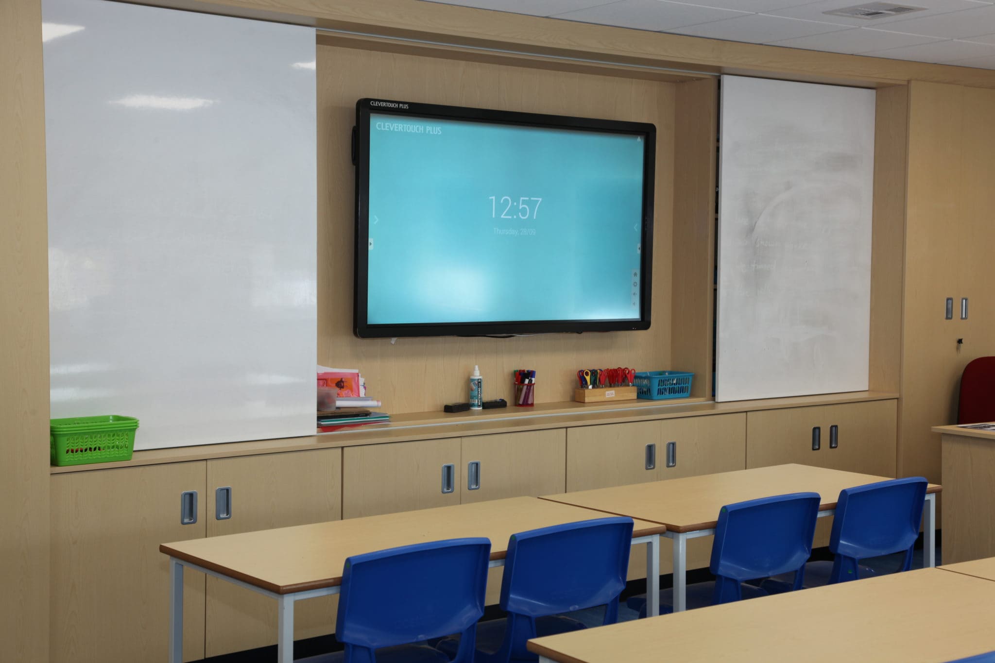 School Teaching Walls & Storage Walls. Modular & Smart - Witley Jones