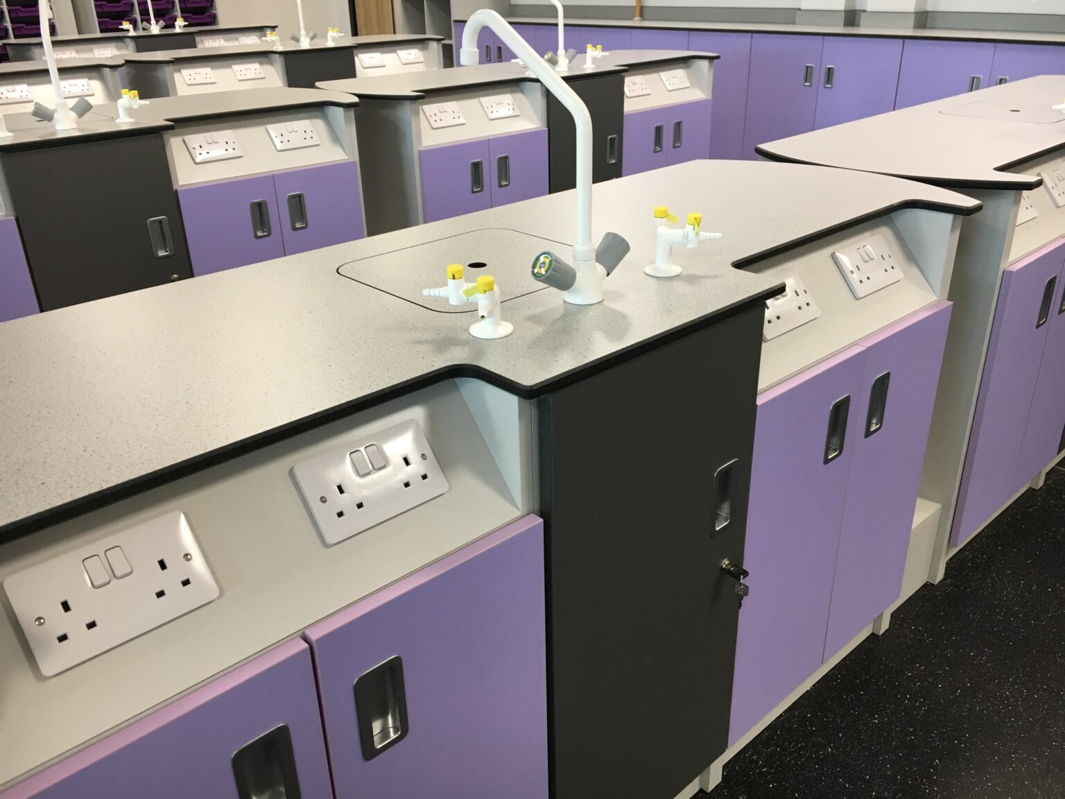 The Stourport High School & VIth Form College open Science Laboratories ...